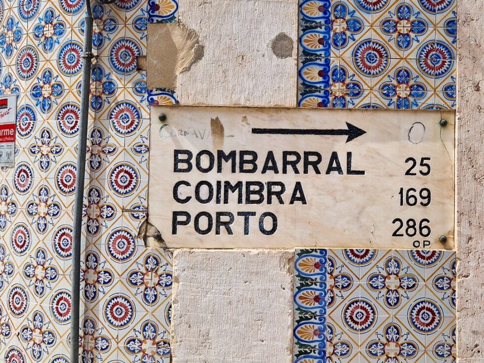 Strolling through the old town of Torres Vedras - Bucket List Portugal